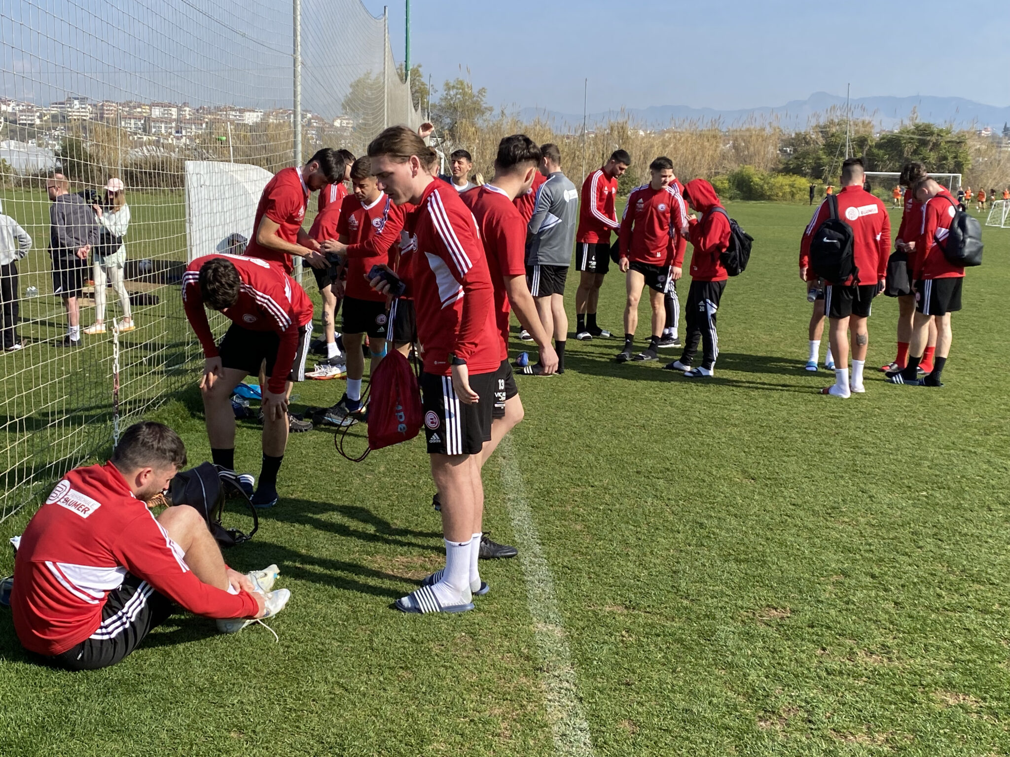 Trainingslager des FC Oberwil in Side: Es passt! - FC Oberwil